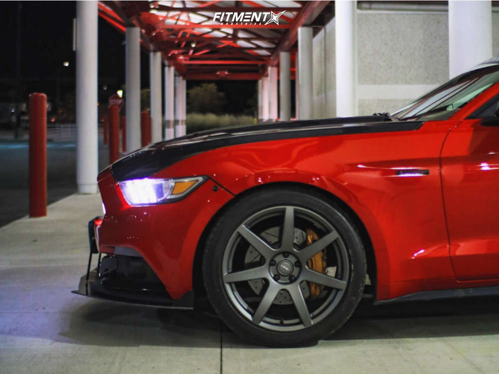 2015 Ford Mustang EcoBoost with 20x10 RTX Apache and Bridgestone 275x40 ...