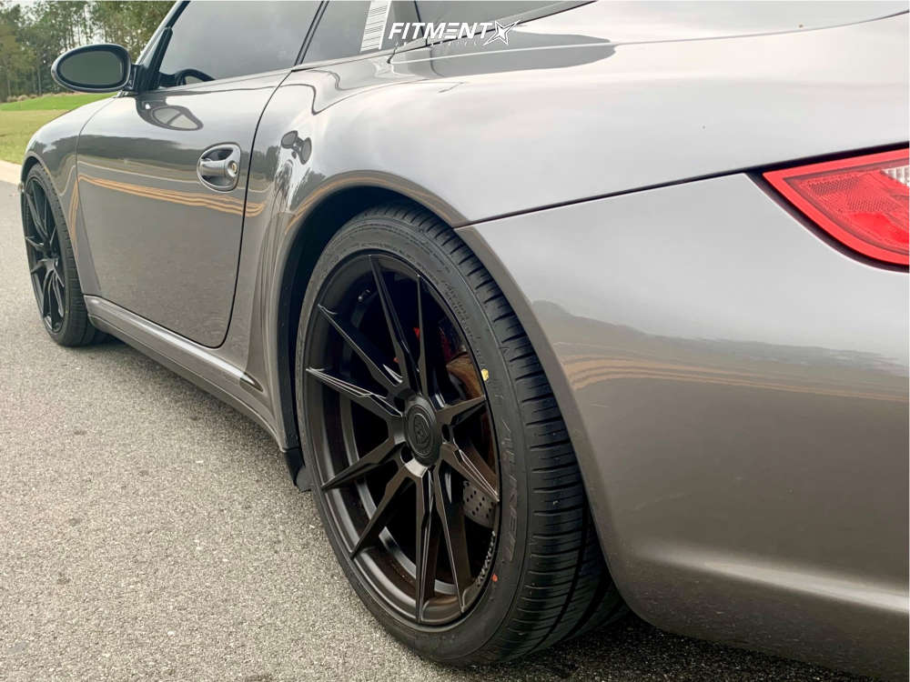 2006 Porsche 911 Carrera 4S with 19x8.5 Rohana Rfx2 and Falken 235x35 ...