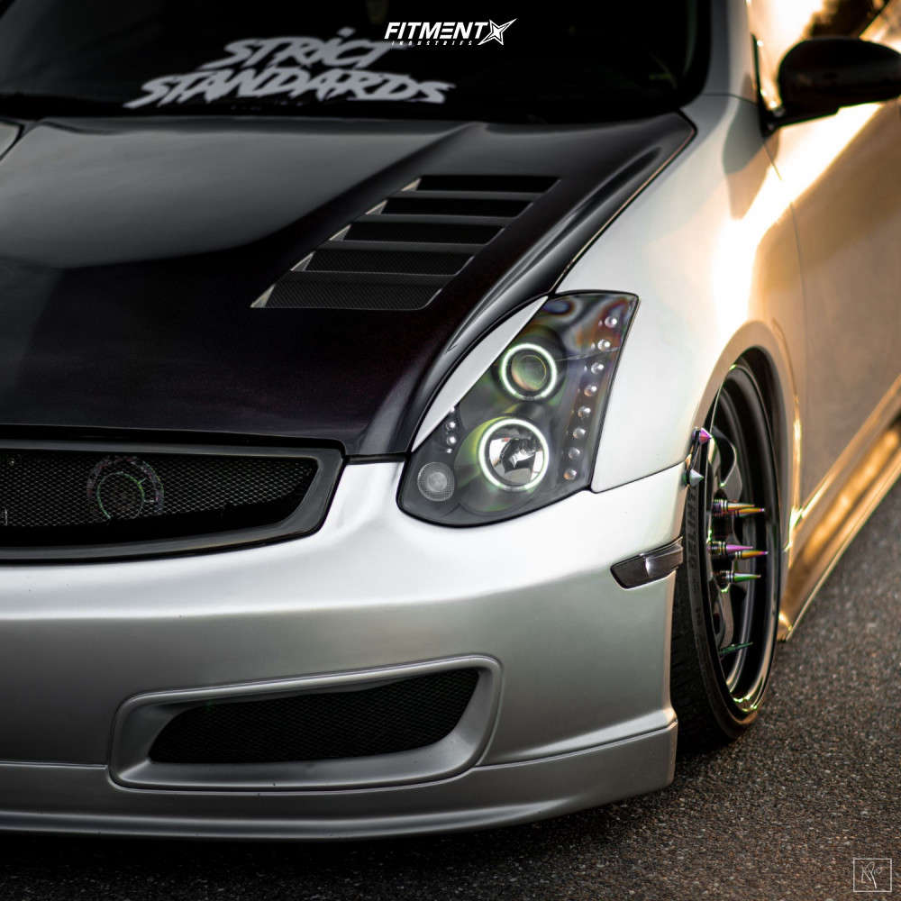 2005 INFINITI G35 Base with 19x9.5 Varrstoen Es6 and Delinte 235x35 on ...