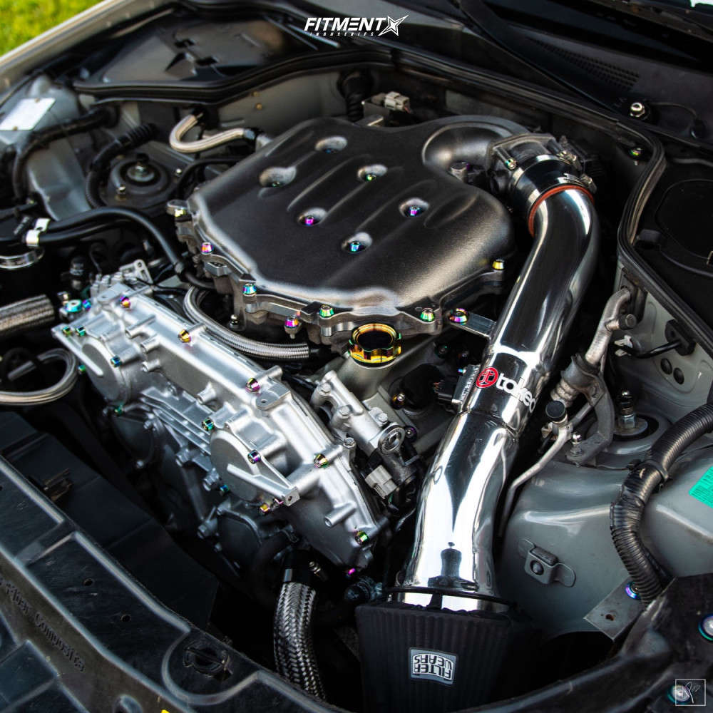 2005 INFINITI G35 Base with 19x9.5 Varrstoen Es6 and Delinte 235x35 on Coilovers | 2491587 ...