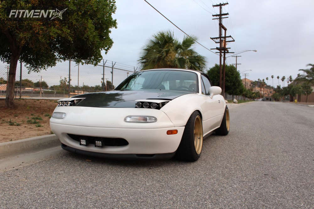 1994 Mazda MX-5 Miata Base with 15x8 Rota Grid and Falken 195x50 on ...