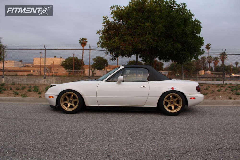 1994 Mazda MX-5 Miata Base with 15x8 Rota Grid and Falken 195x50 on ...