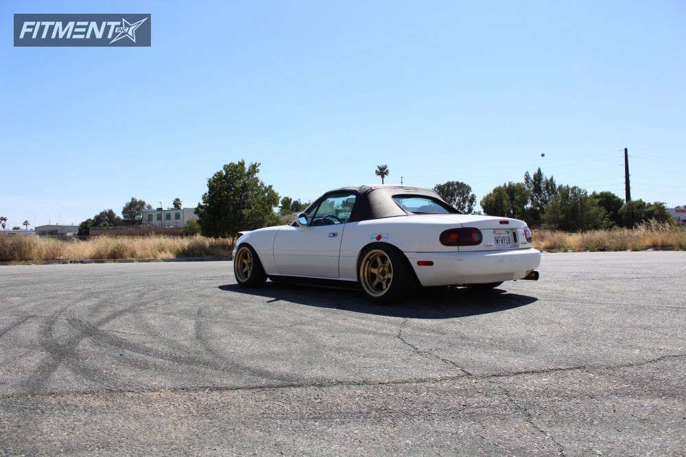 1994 Mazda MX-5 Miata Base with 15x8 Rota Grid and Falken 195x50 on ...