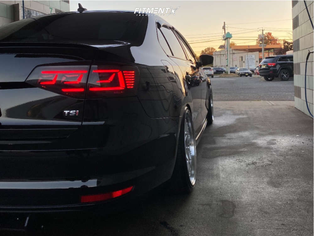 2016 Volkswagen Jetta Sport with 18x8.5 ESR Cs11 and Sailun 215x35 on ...