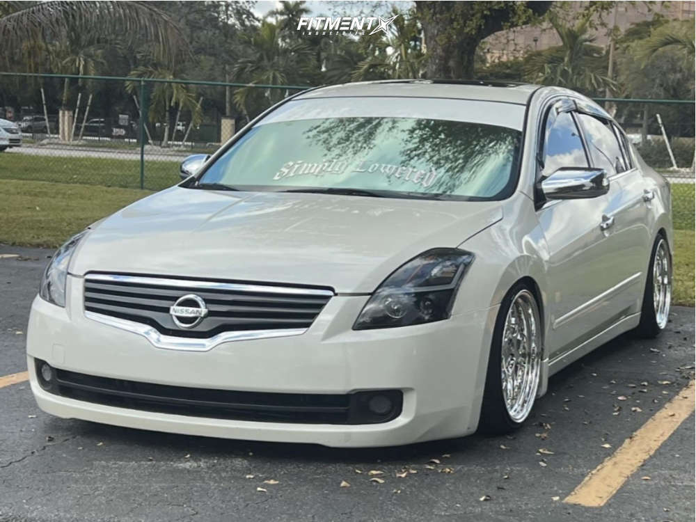 2009 Nissan Altima SL with 18x9.5 Aodhan Ds01 and Vercelli 215x35 on ...