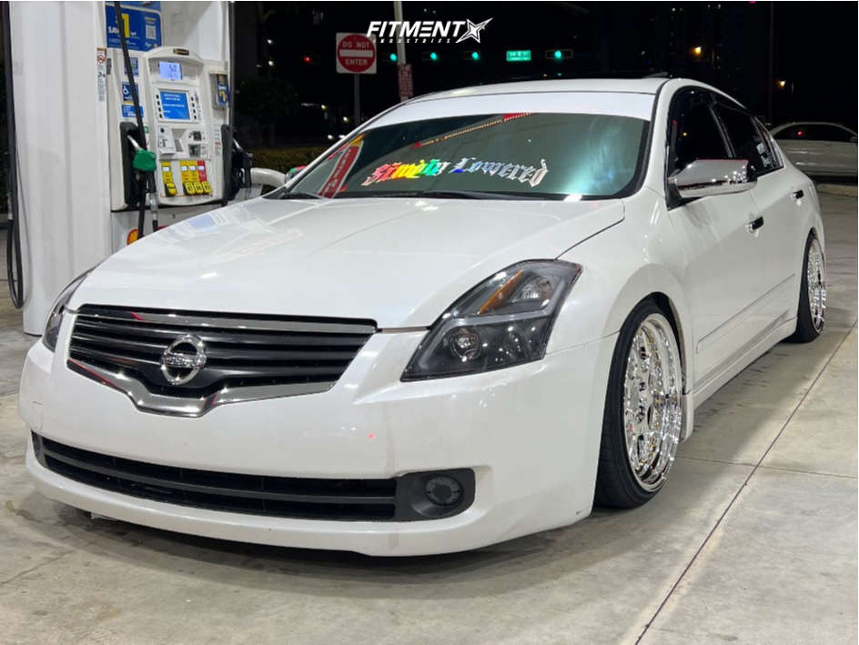 2009 Nissan Altima SL with 18x9.5 Aodhan Ds01 and Vercelli 215x35 on ...