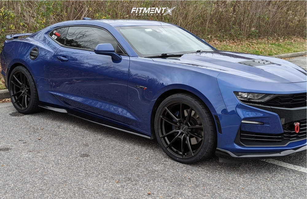 2019 Chevrolet Camaro SS with 20x10 Velgen Vf5 and Nitto 285x30 on ...