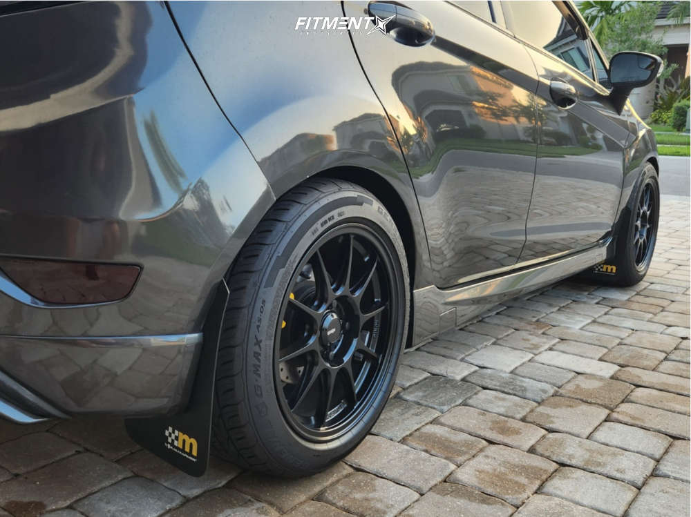 2016 Ford Fiesta ST with 16x8 Konig Dekagram and General 205x50 on ...