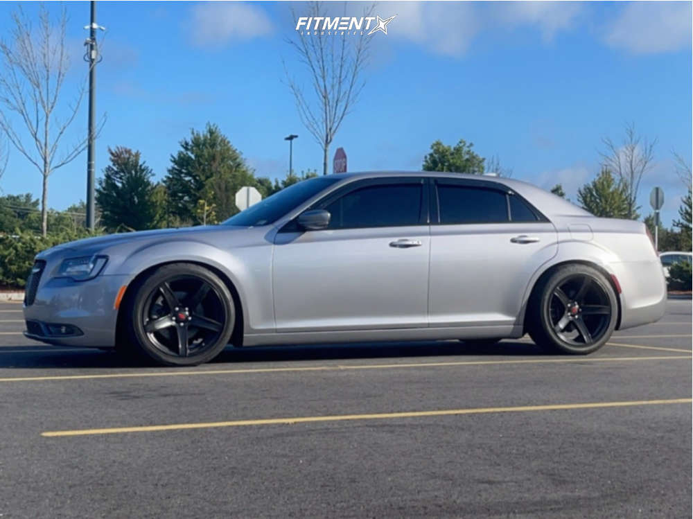 2015 Chrysler 300 S with 20x9.5 Factory Reproductions Fr77 and ...