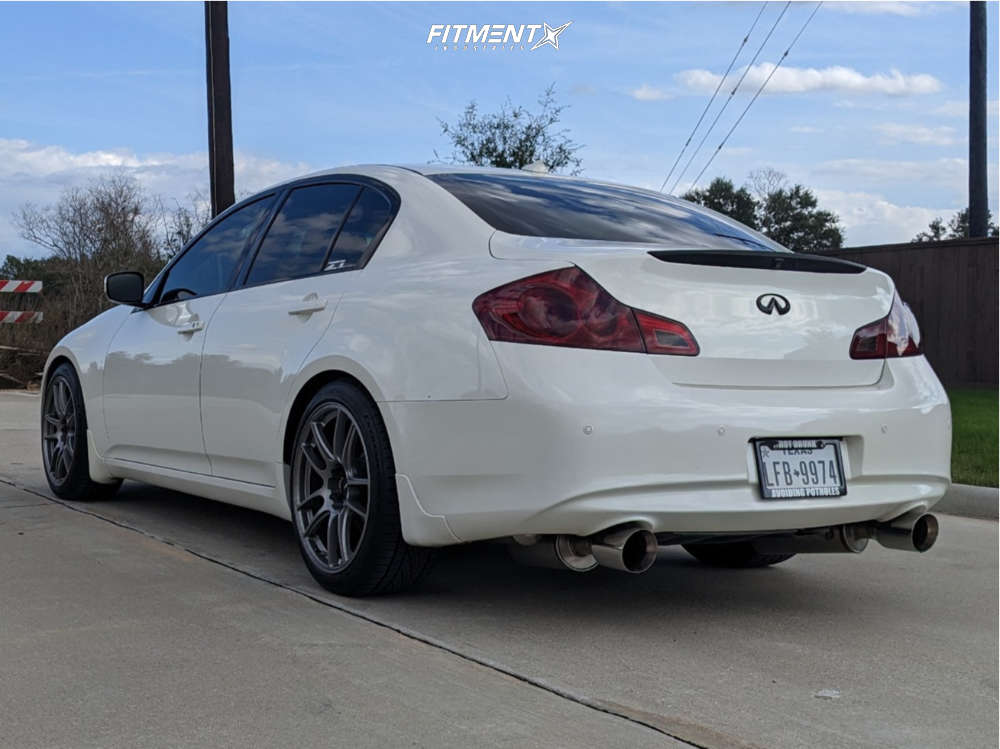 2013 INFINITI G37 X with 19x9.5 Konig Heliogram and Continental 245x40 ...