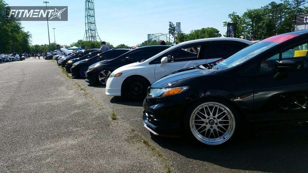 2015 Honda Civic Si with 18x9.5 Varrstoen Es1 and Treadstar 225x40 on ...