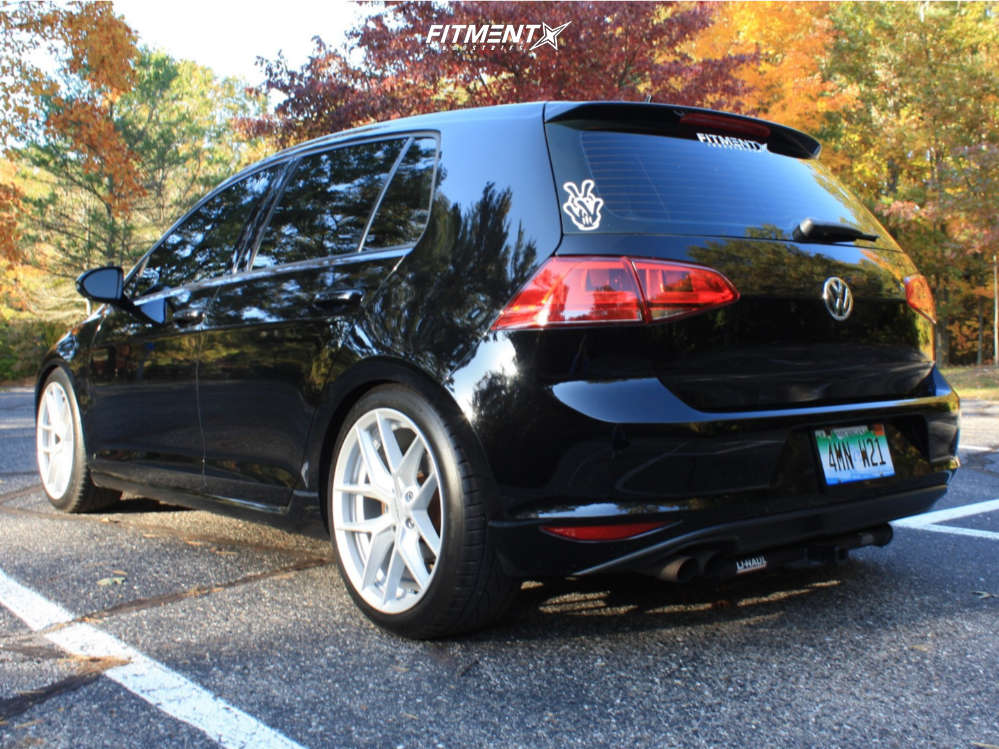 2016 Volkswagen Golf SE with 18x8.5 Rotiform Flg and Continental 235x40 ...