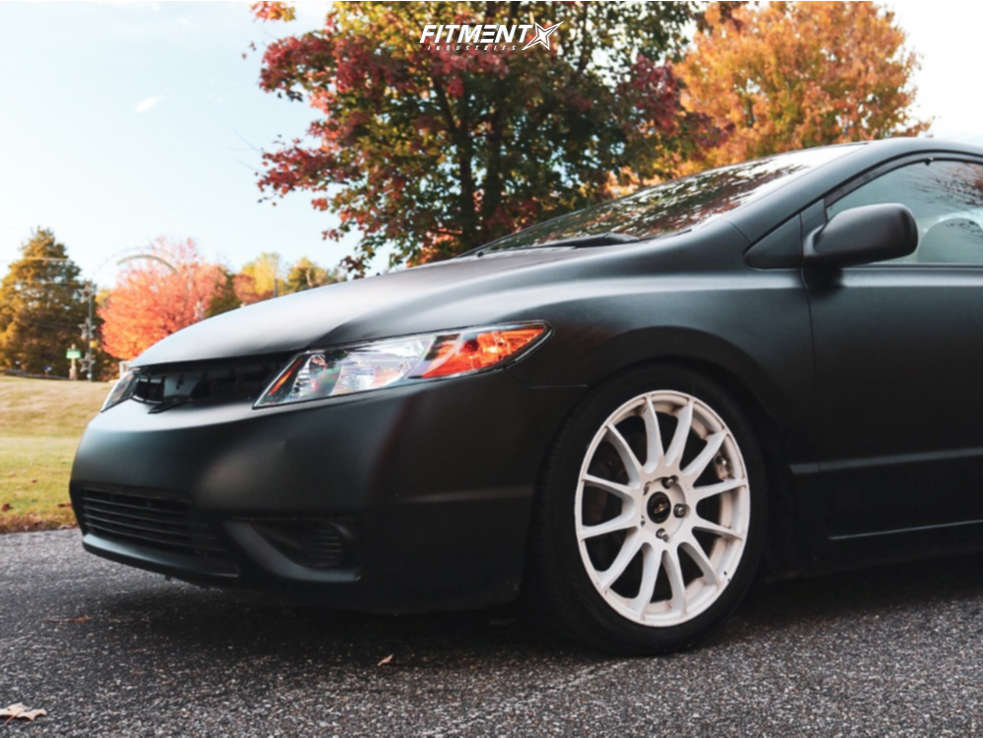 2008 Honda Civic Si with 17x7.5 Kazera KZP and General 215x45 on ...