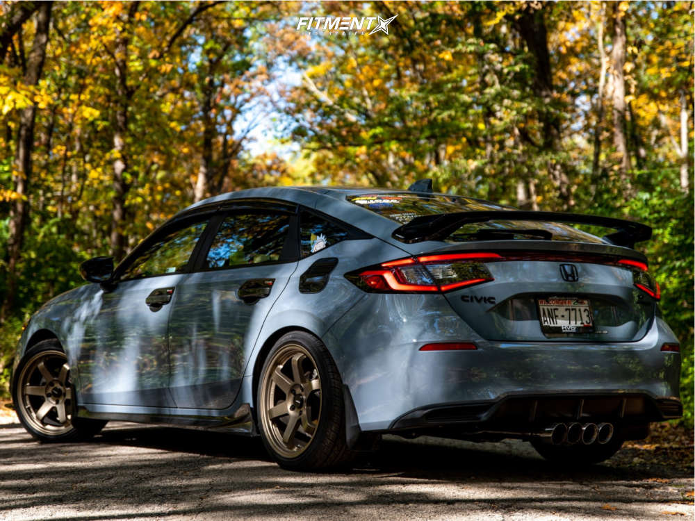 2022 Honda Civic Sport with 18x8.5 AVID1 Av6 and Vercelli 235x40 on ...