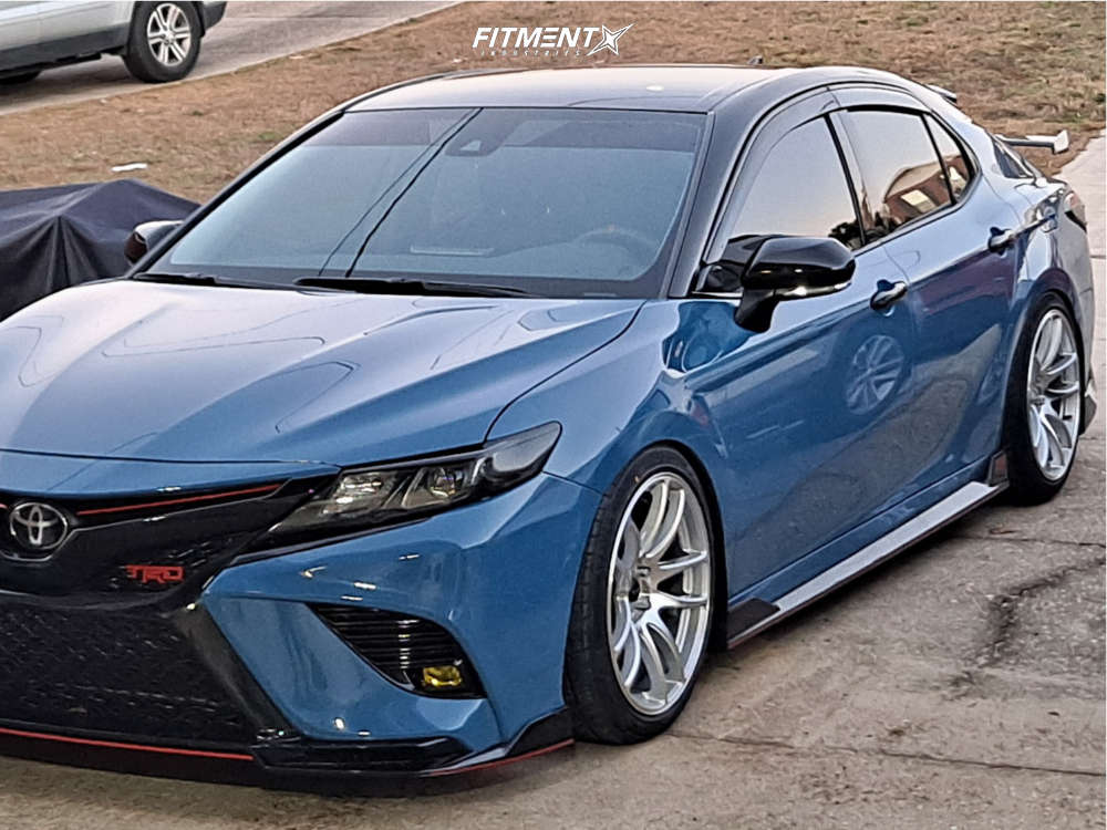 2022 Toyota Camry TRD with 19x9.5 Vors Tr4 and Vercelli 245x40 on ...
