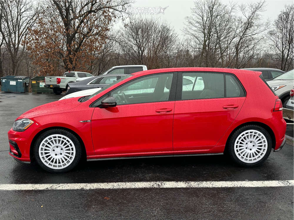 2018 Volkswagen Golf R Base with 17x7.5 Fifteen52 Integrale and Nexen ...