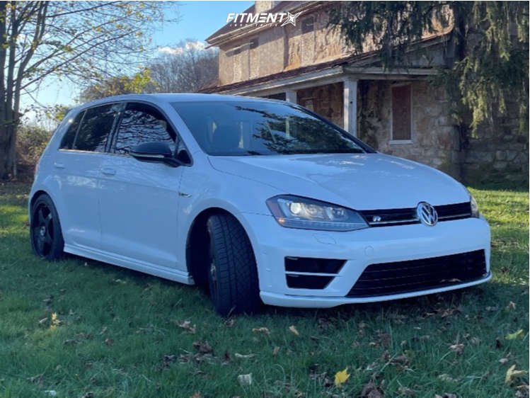 2016 Volkswagen Golf R Base with 18x8.5 Fifteen52 Chicane and ...