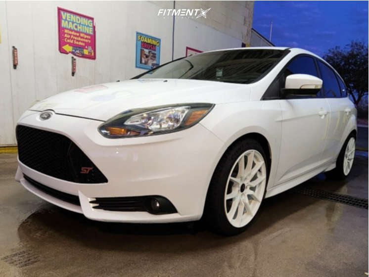 2014 Ford Focus ST with 18x8.5 Option Lab R716 and Continental 235x40 ...