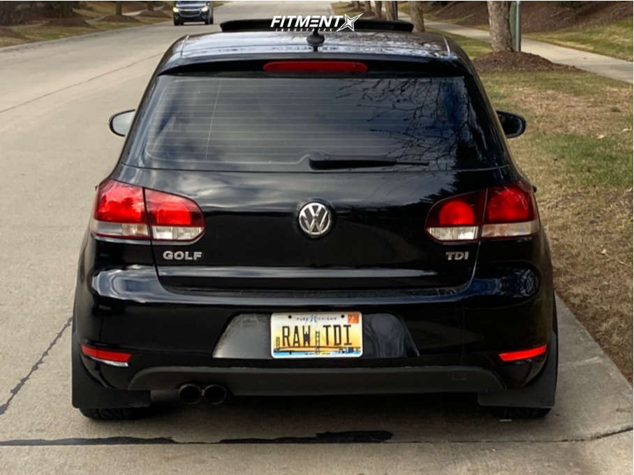 2012 Volkswagen Golf TDI with 18x8.5 Vors Tr4 and Nitto 225x40 on ...