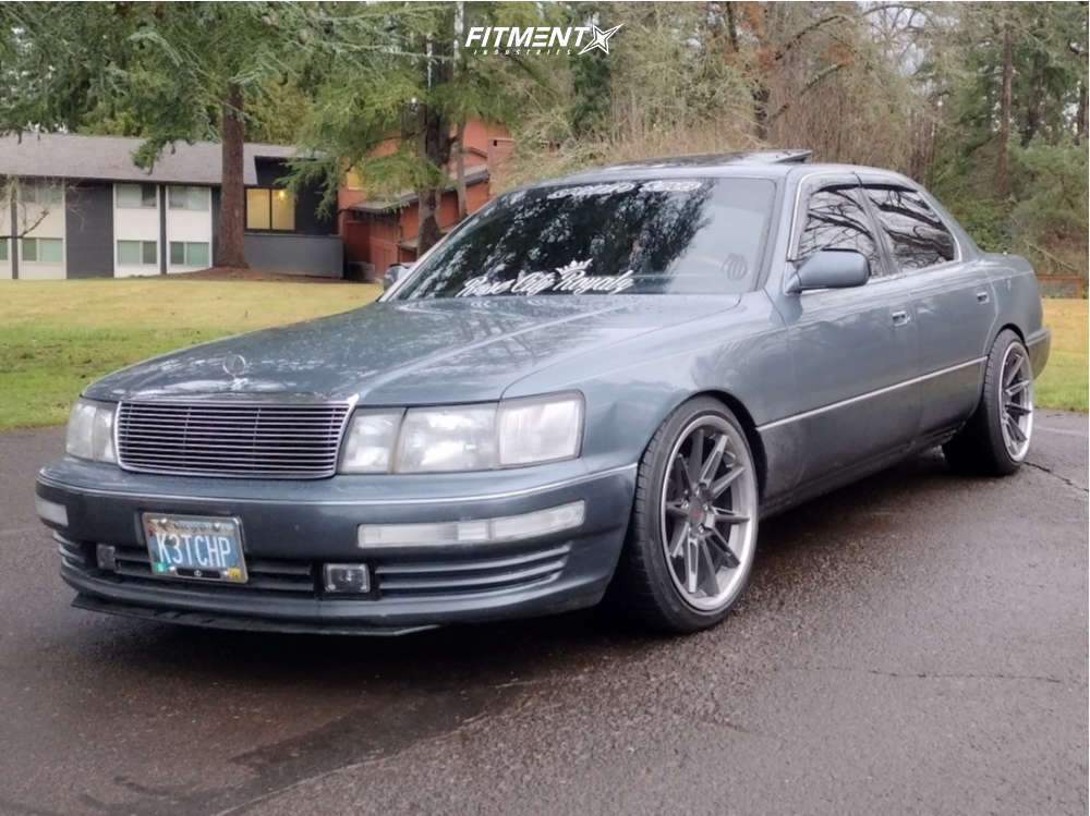 1991 Lexus LS400 Super saloon with 19x9.5 Ferrada Cm2 and Vercelli ...