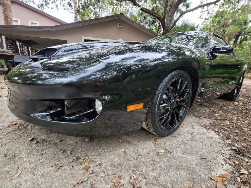 1999 Pontiac Firebird Formula with 18x8.5 4Play OE Wheels CV22B and ...