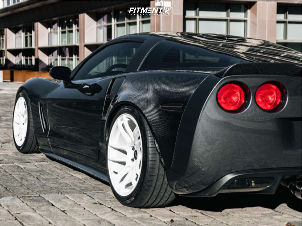 2010 Chevrolet Corvette Base with 18x8.5 ESR Cs8 and Fortune 245x40 on ...