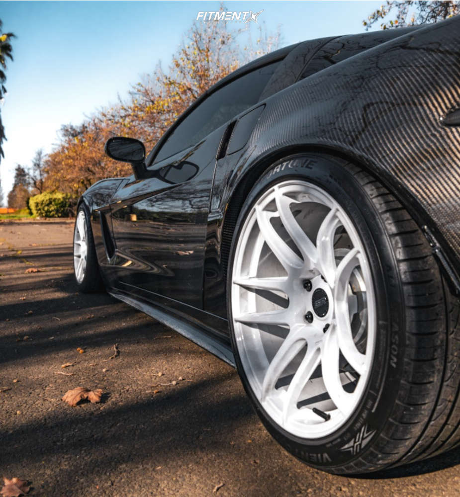 2010 Chevrolet Corvette Base with 18x8.5 ESR Cs8 and Fortune 245x40 on ...