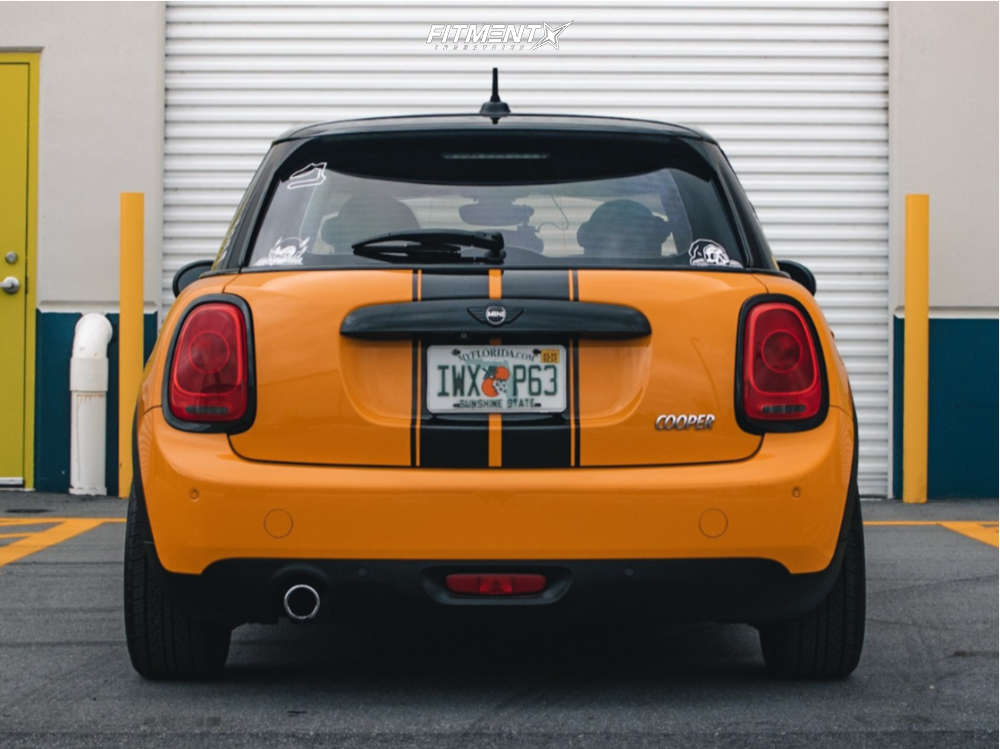 2017 Mini Cooper Base with 17x7.5 Fifteen52 Turbomac and Vercelli ...