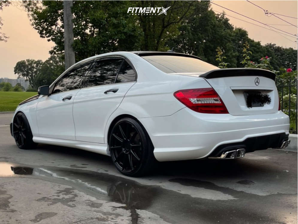 2014 Mercedes-Benz C300 4Matic Sport with 19x8.5 Niche Essen and ...