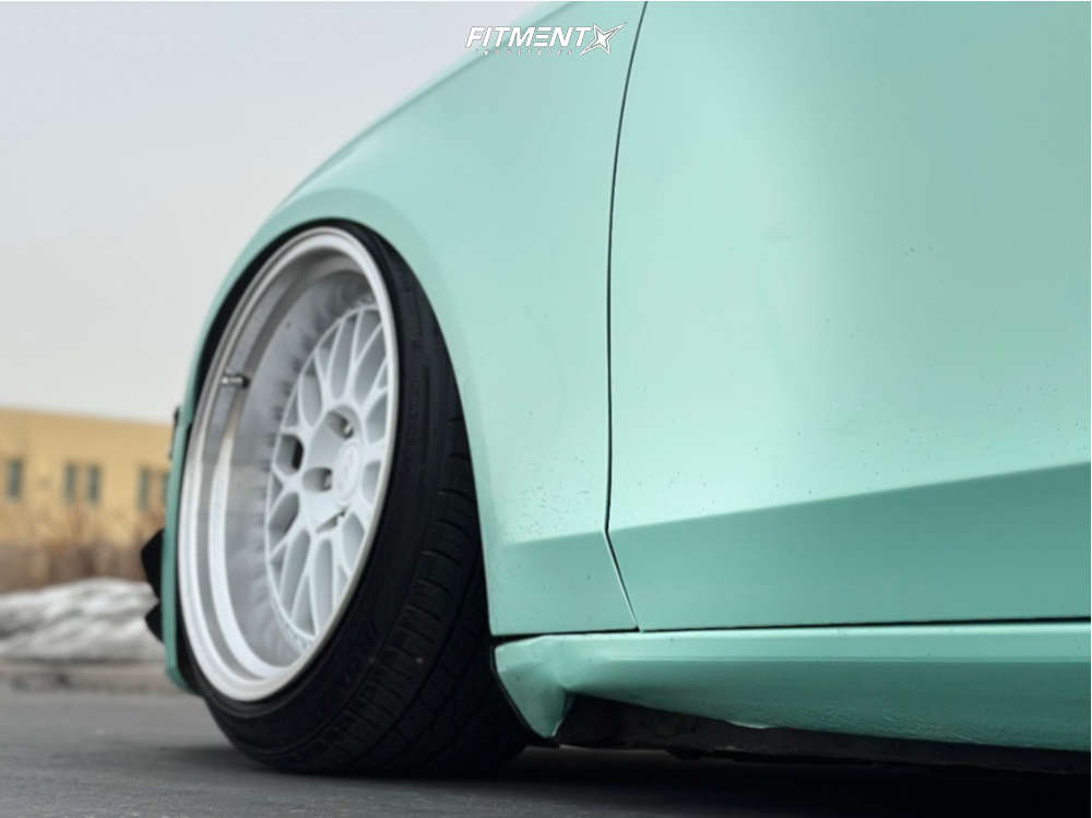 2014 Audi A4 Base with 18x10.5 ESR SR01 and Ironman 235x35 on Air ...