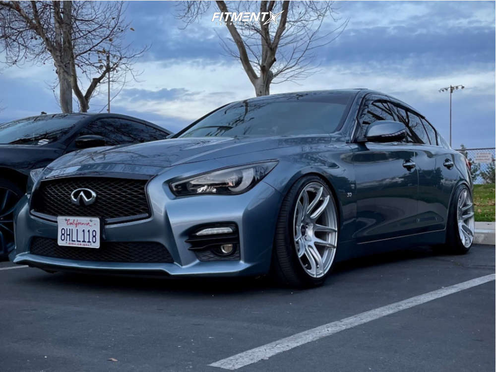 2015 INFINITI Q50 Sport with 19x10.5 ESR Cs8 and Toyo Tires 265x35 on ...