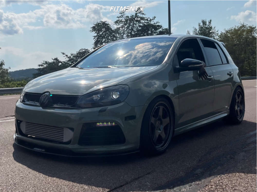 2013 Volkswagen Golf R Base with 18x9 Kansei Knp and Delinte 215x40 on ...