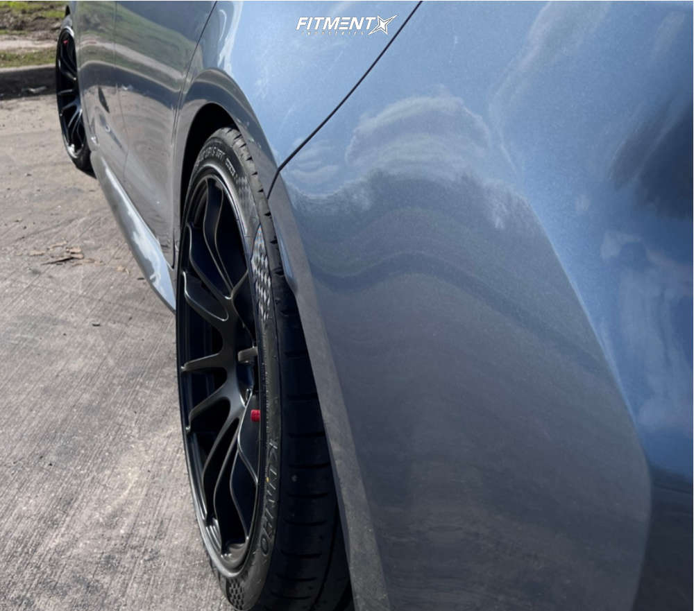 2021 Toyota Corolla SE with 18x8.5 AVID1 Av20 and Kumho 235x40 on ...