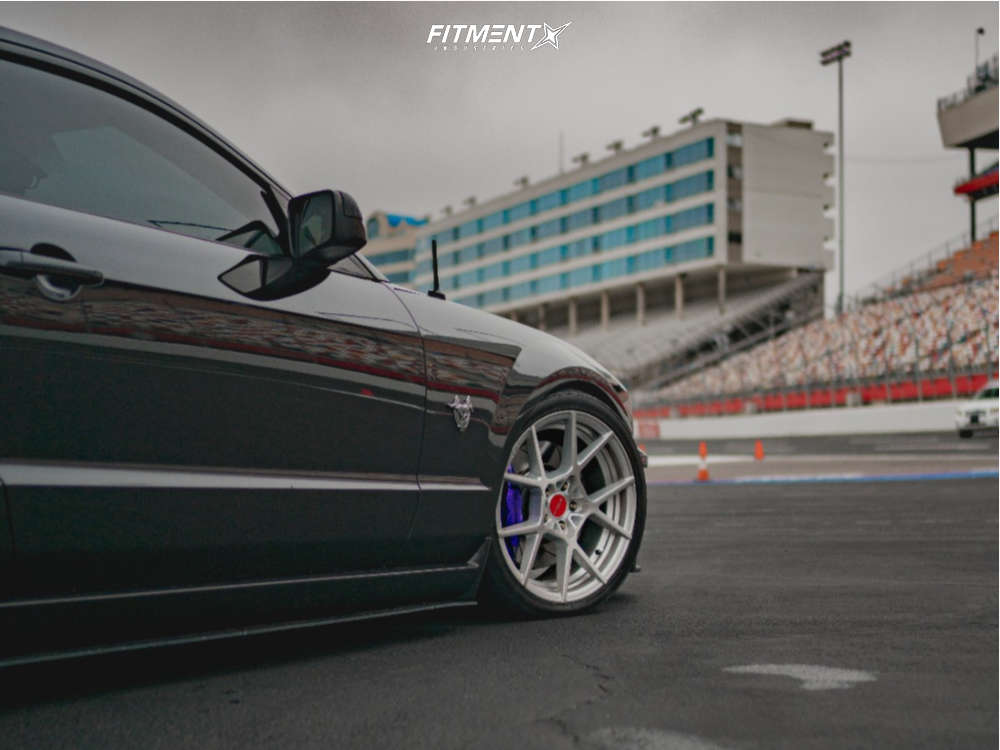2009 Ford Mustang GT with 19x8.5 Rotiform Kps and Ohtsu 235x35 on ...