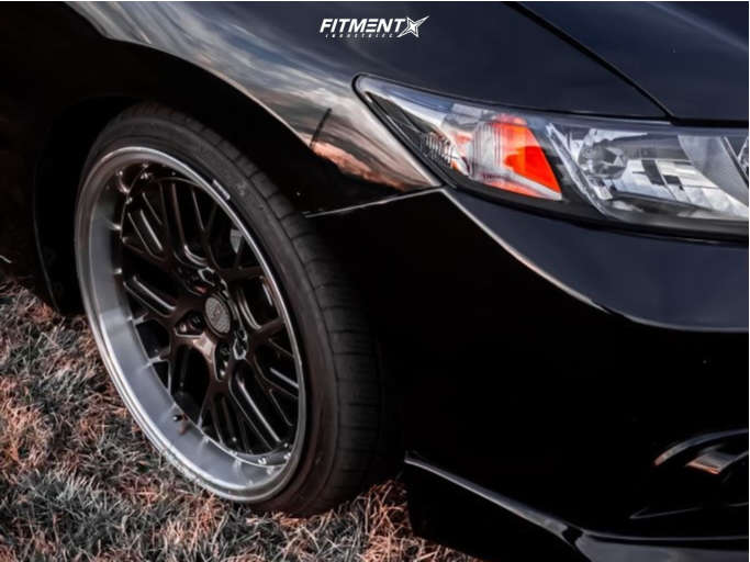 2015 Honda Civic Si with 18x9.5 ESR Cs11 and Achilles 215x35 on ...