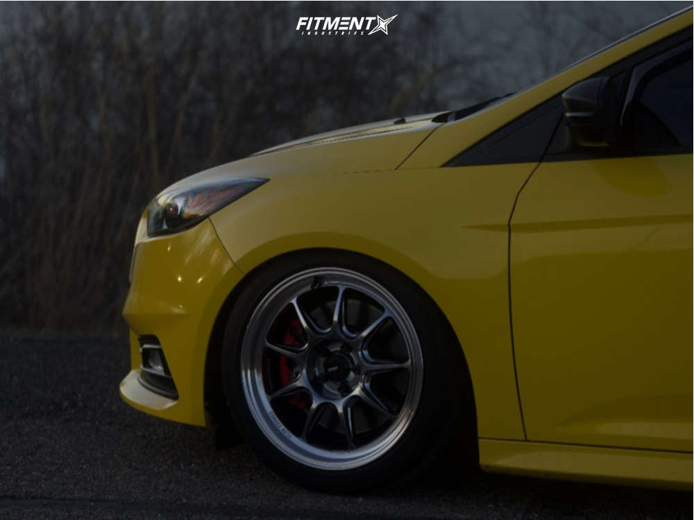 2017 Ford Focus ST with 18x8.5 Konig Countergram and Firestone 245x40 ...