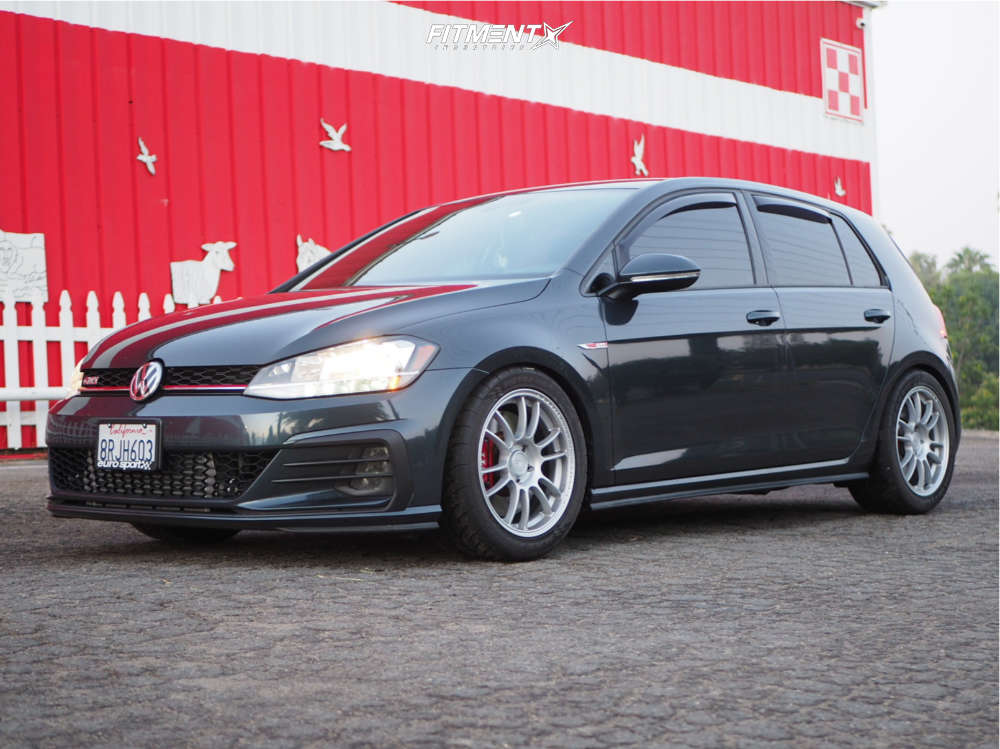 2019 Volkswagen GTI S with 17x8.5 Motegi Mr146 and Maxxis 255x40 on ...