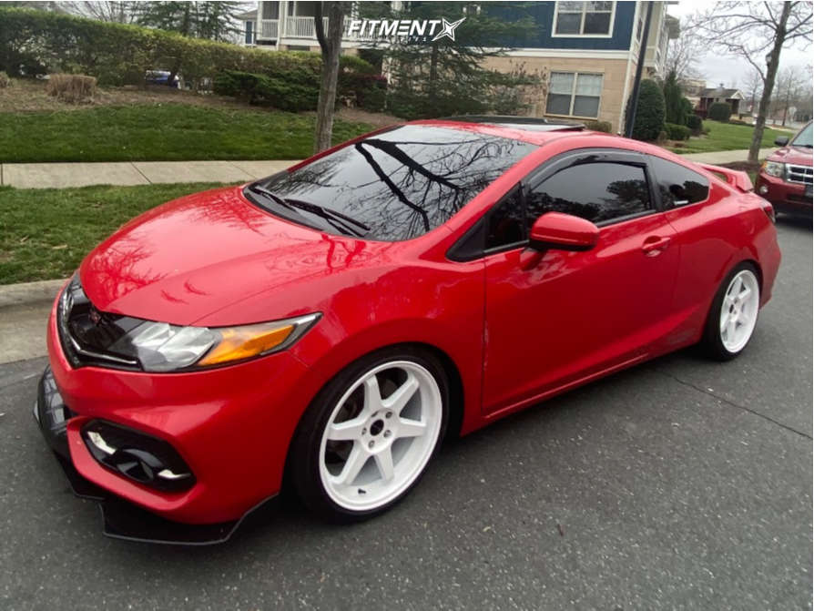 2015 Honda Civic Si with 18x8.5 Vors Tr37 and Continental 225x40 on ...