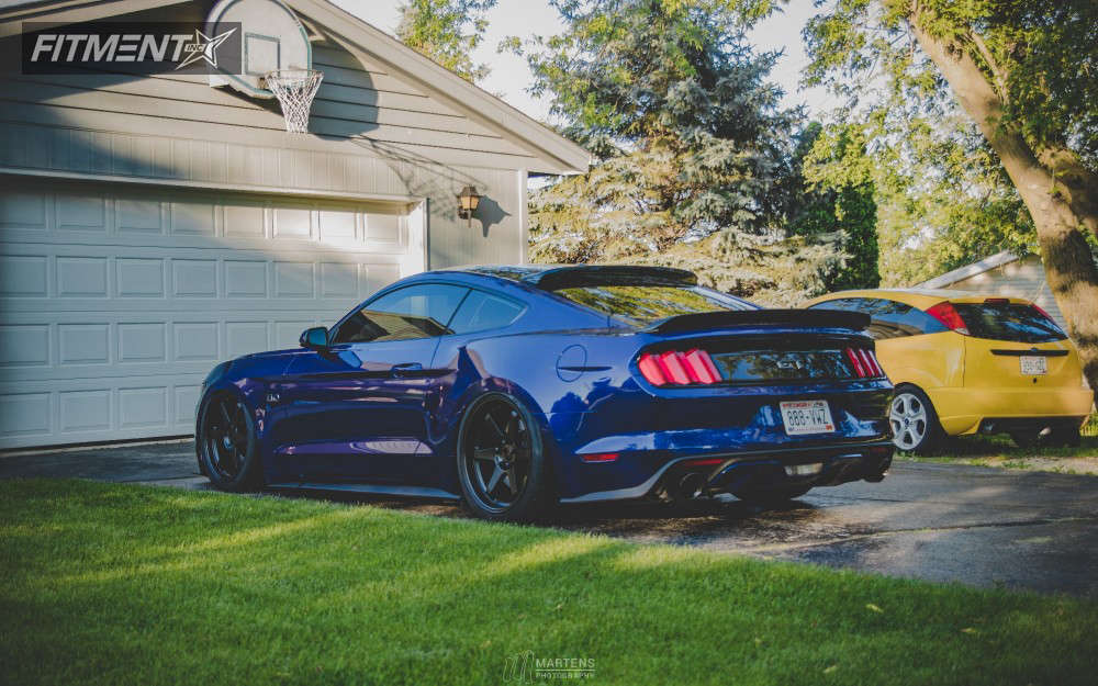 2015 Ford Mustang Shelby GT350 with 20x9 Varrstoen Es2 and Nitto 255x35 ...