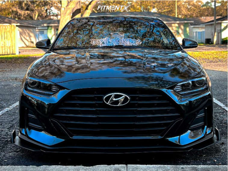 2019 Hyundai Veloster Premium with 18x8.5 Rotiform Rse and Vercelli ...