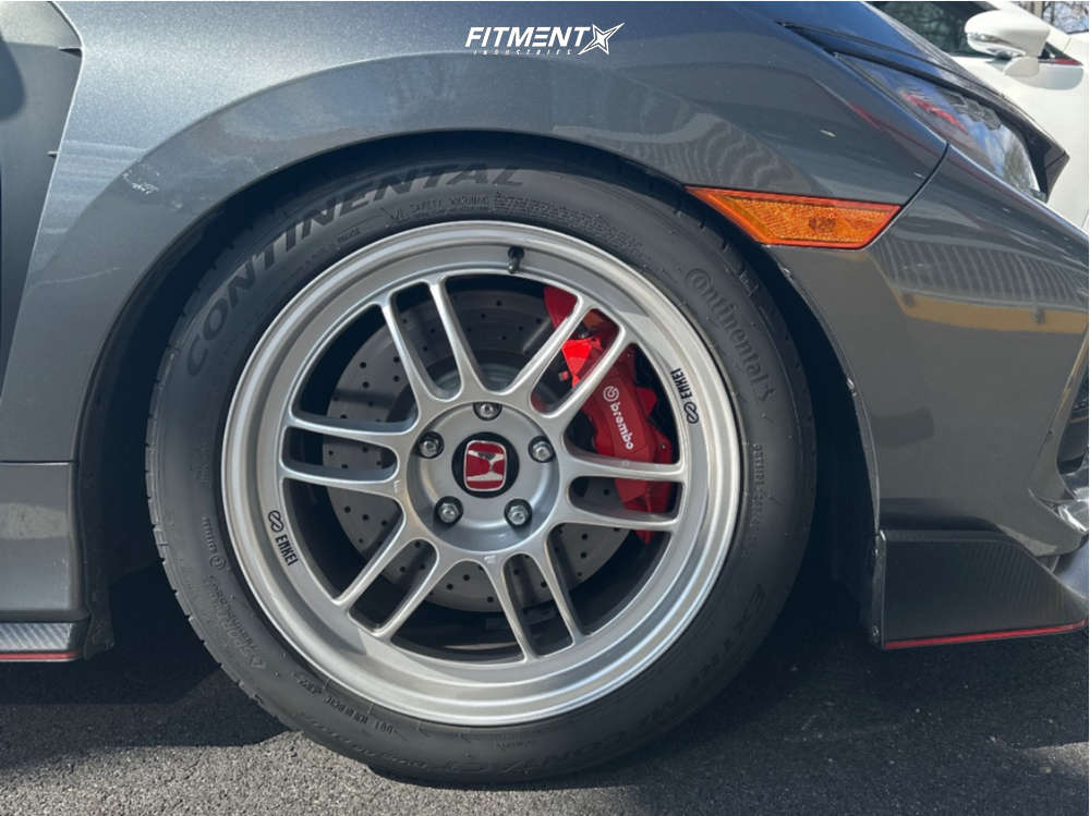 2019 Honda Civic Type R with 18x8.5 Enkei Rpf1 and Continental 255x40 ...