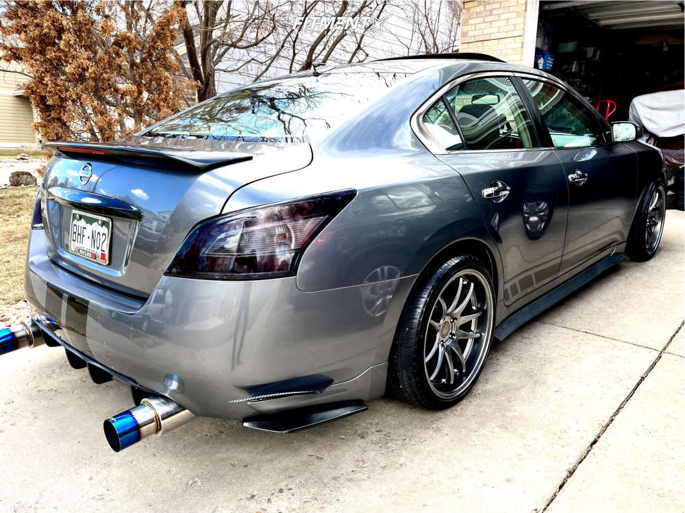 2014 Nissan Maxima S with 19x9.5 Aodhan Ds02 and Vercelli 275x30 on ...