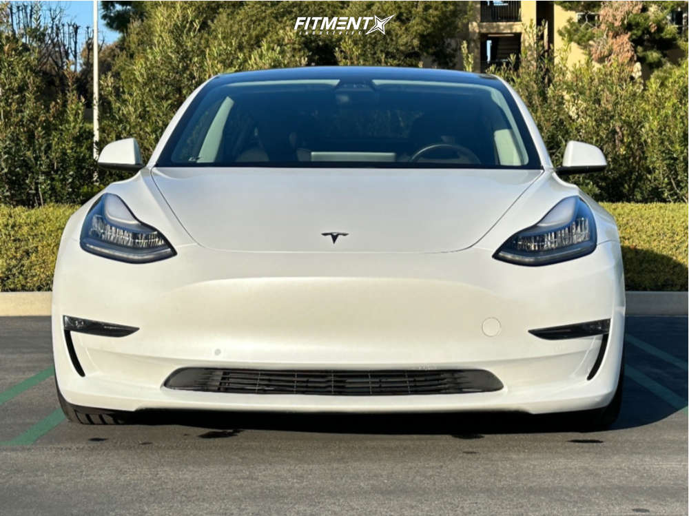 2018 Tesla 3 Long Range with 19x8.5 Rotiform Dtm and Yokohama 245x40 on ...