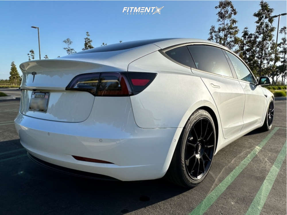 2018 Tesla 3 Long Range with 19x8.5 Rotiform Dtm and Yokohama 245x40 on ...
