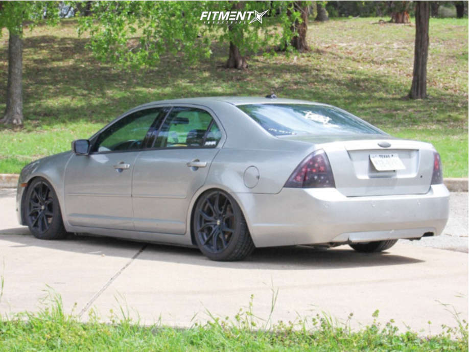2008 Ford Fusion SE with 18x8 Drag Dr67 and Road Hugger 225x40 on ...