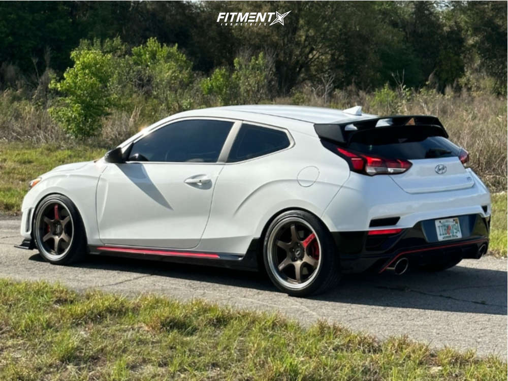 2022 Hyundai Veloster N Base with 18x8.5 ESR Ap6 and Lexani 225x40 on ...