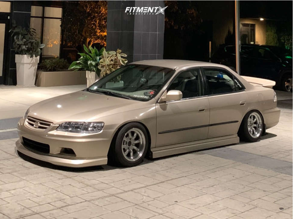 2000 Honda Accord LX with 15x7 Konig Rewind and Kumho 185x55 on ...