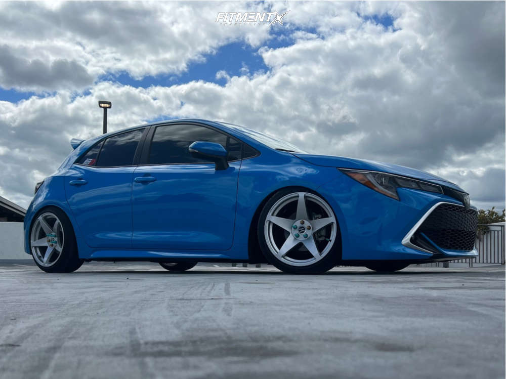 2019 Toyota Corolla XSE with 18x9.5 Heritage Imola Monoc and Vercelli ...