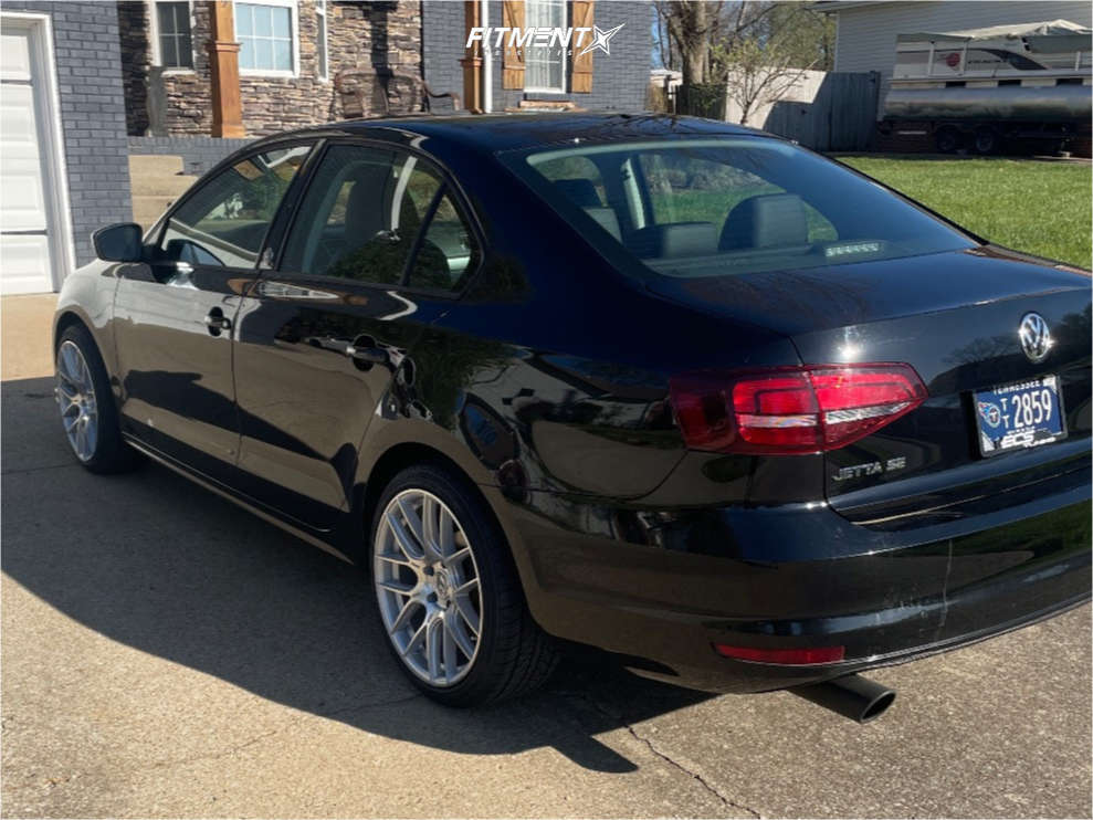 2018 Volkswagen Jetta Wolfsburg Edition with 18x8.5 Aodhan Ah-x and ...