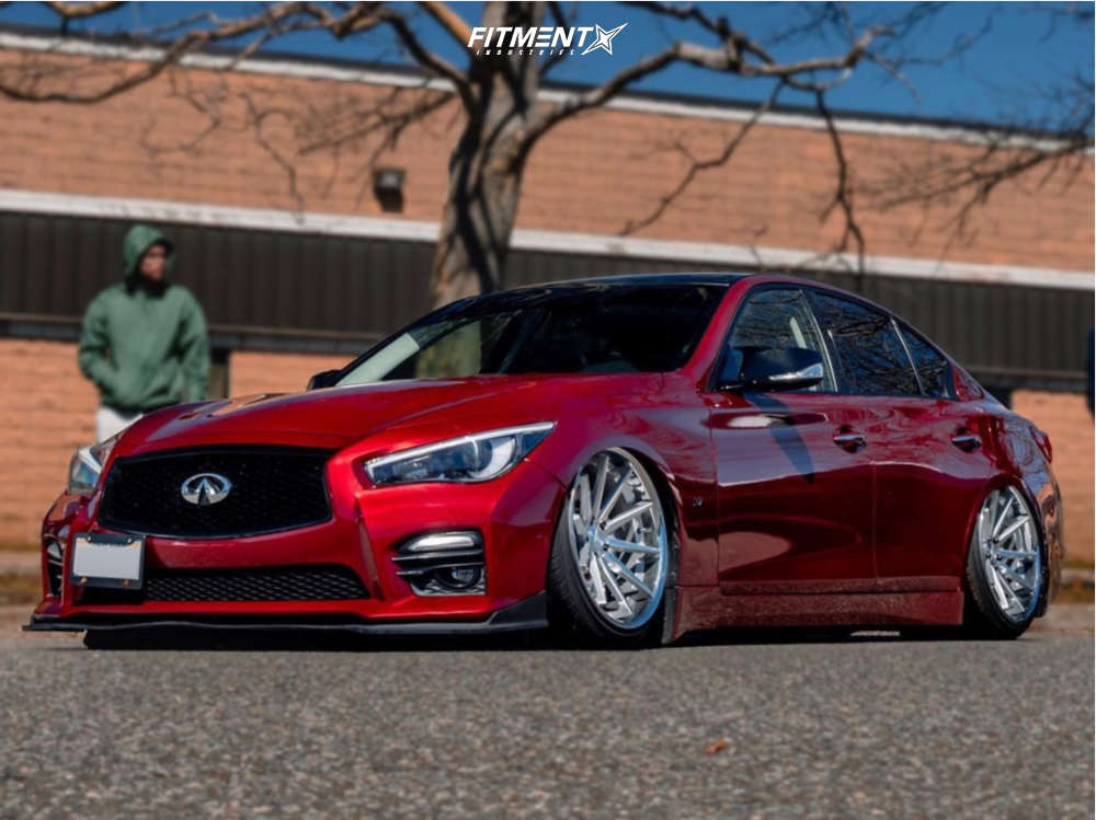 2015 INFINITI Q50 Sport with 20x10.5 Ferrada Fr4 and Vercelli 245x35 on ...